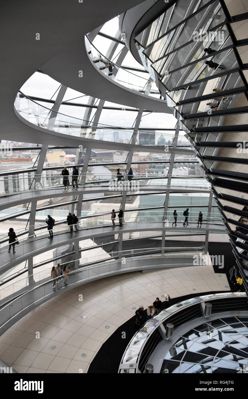 By norman foster berlin germany hi-res stock photography and images - Alamy