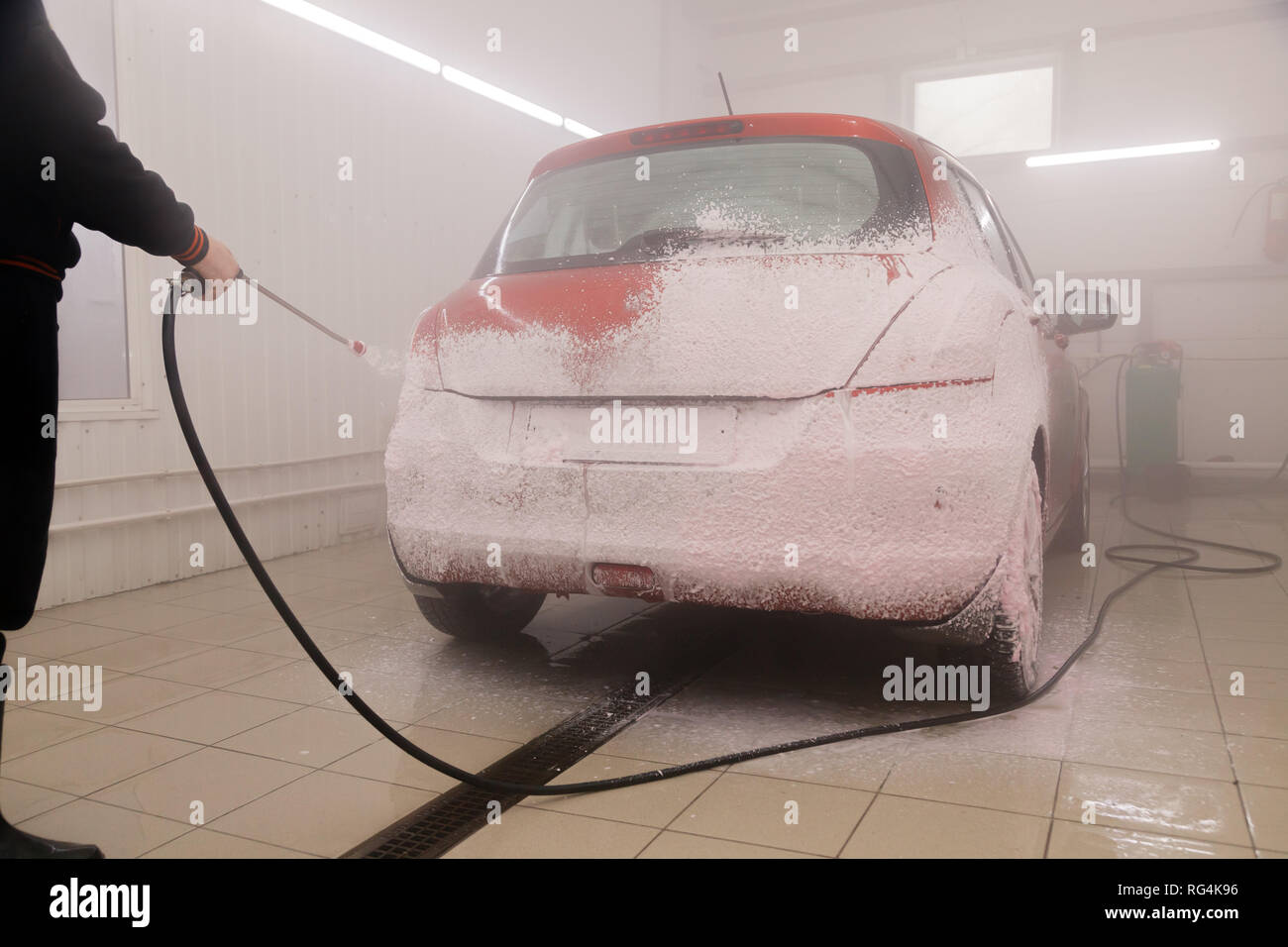 Cleaning auto hi-res stock photography and images - Alamy