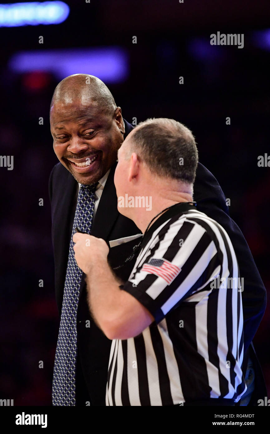 Patrick ewing madison square garden hi-res stock photography and images ...