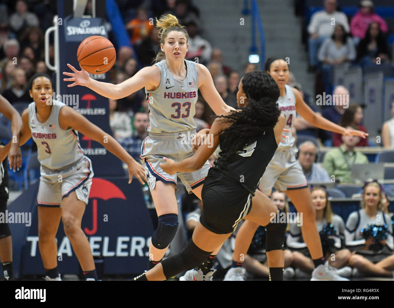 Uconn vs ucf 33 jpg hi-res stock photography and images - Alamy