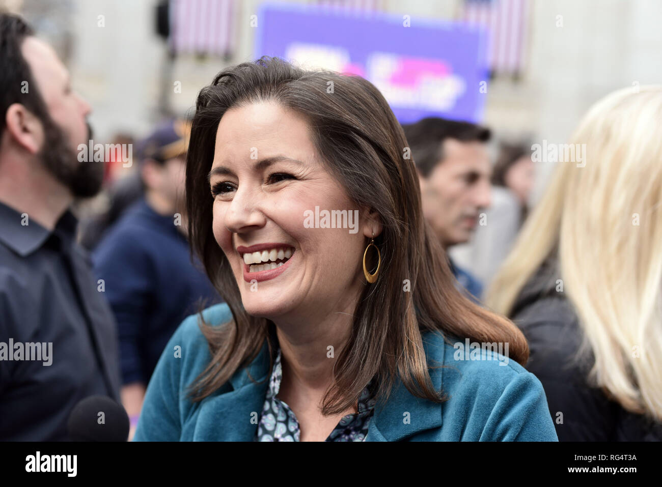 Oakland mayor libby schaaf hi-res stock photography and images - Alamy
