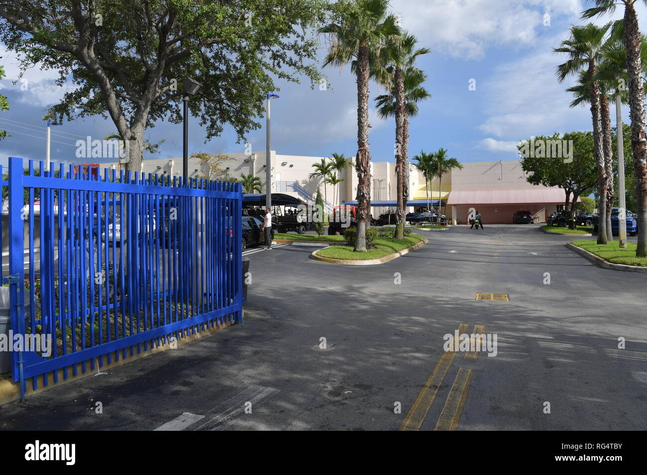 DEERFIELD BEACH, FL - JUNE 23:Hip-hop mourns rapper XXXTentacion after ...