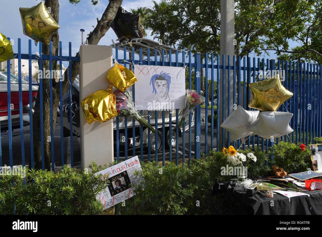DEERFIELD BEACH, FL - JUNE 23:Hip-hop mourns rapper XXXTentacion after ...