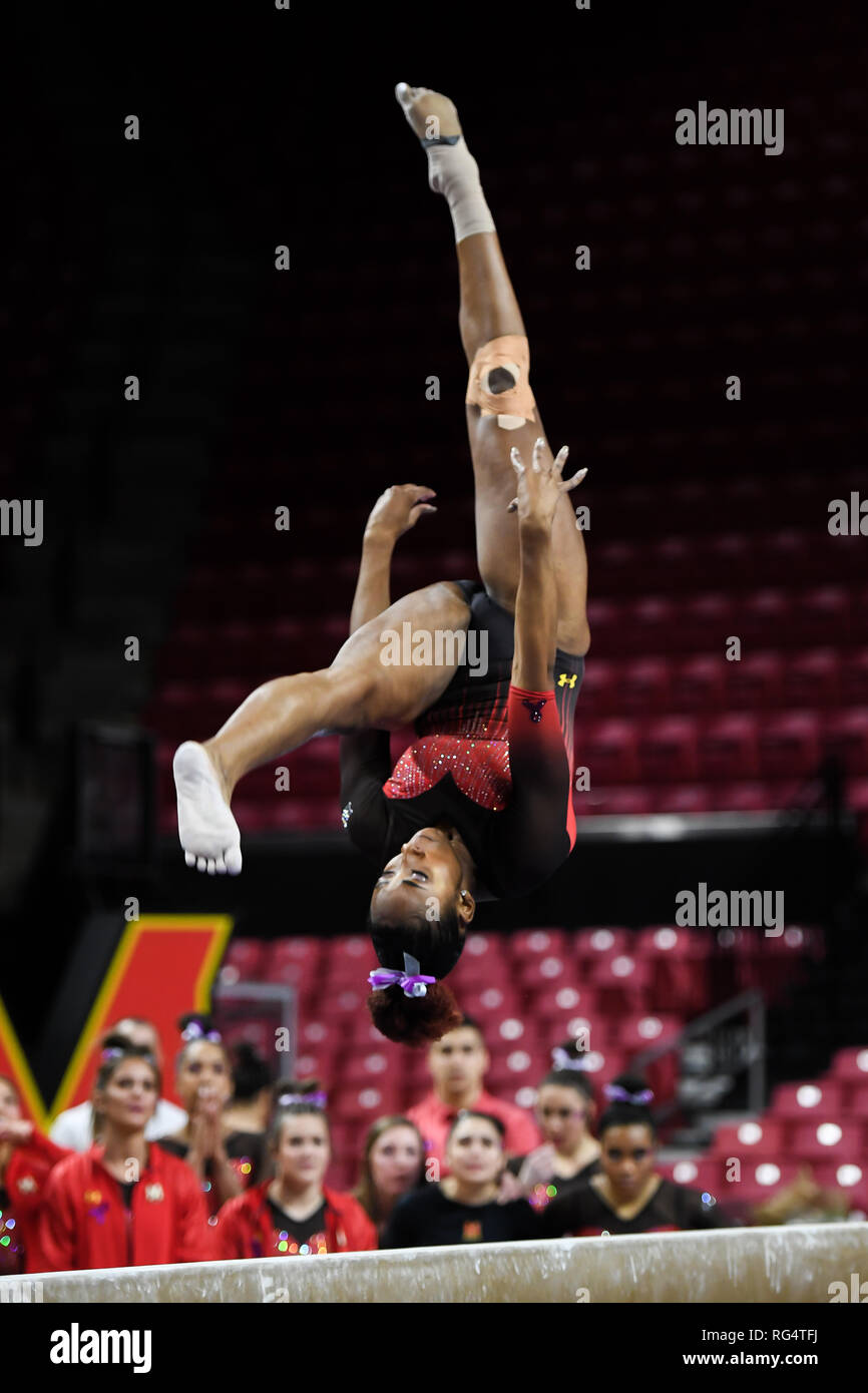College Park, Maryland, USA. 31st Dec, 2015. TIARA WRIGHT competes on ...