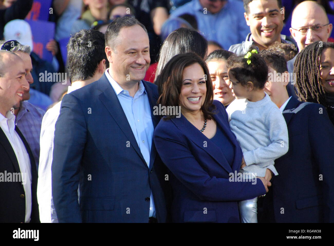 Oakland, California, USA. 27th Jan. 2019. U.S. Sen. Kamala Harris ...