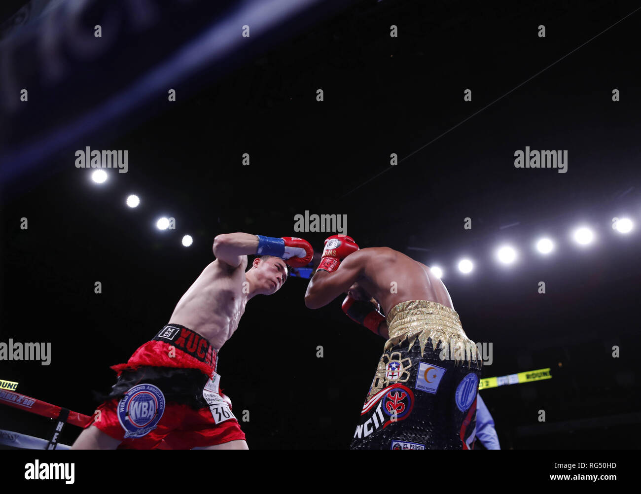 Defending jesus hi-res stock photography and images - Alamy