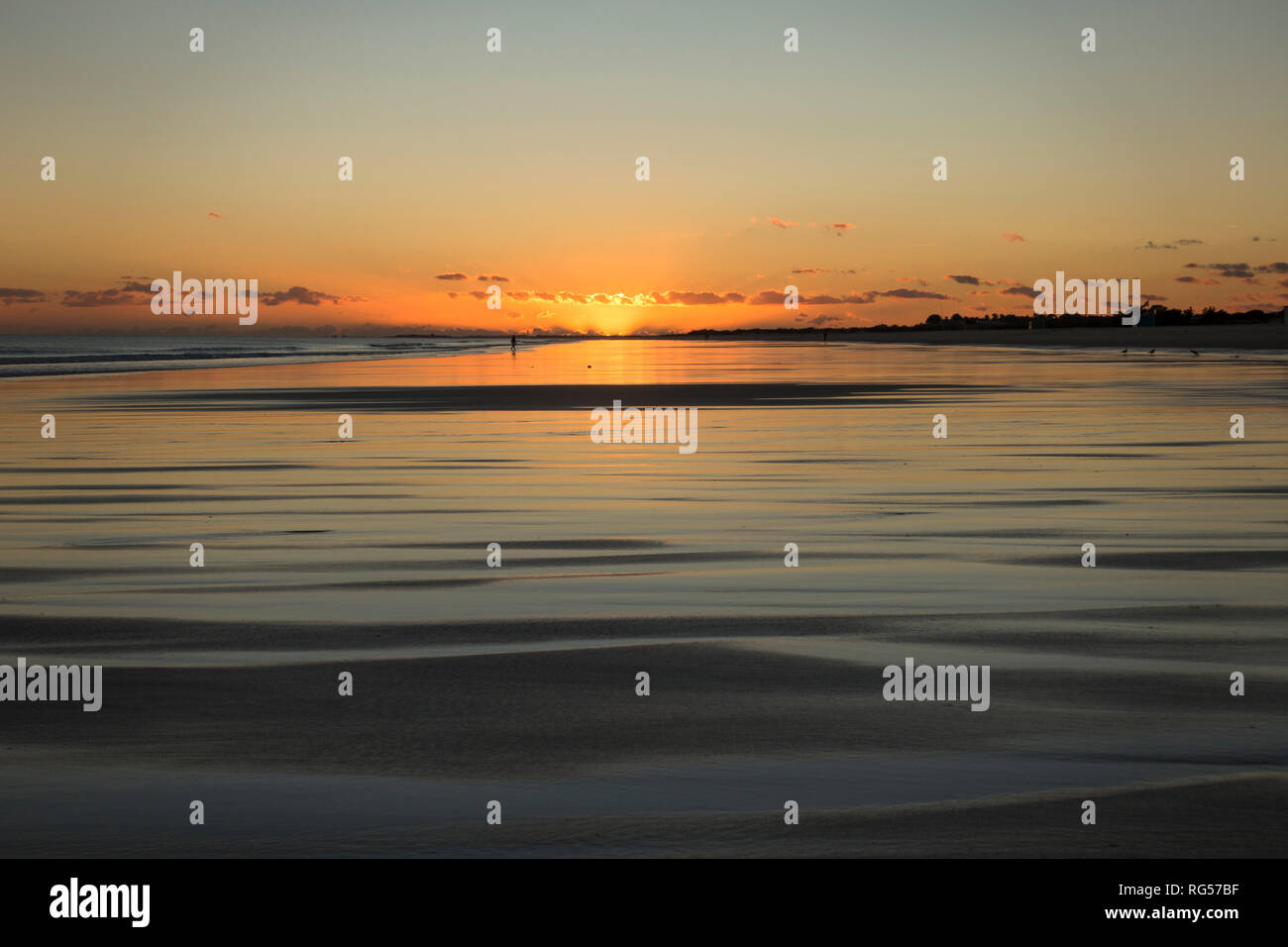 Portugal beach atlantic ocean sunset hi-res stock photography and ...