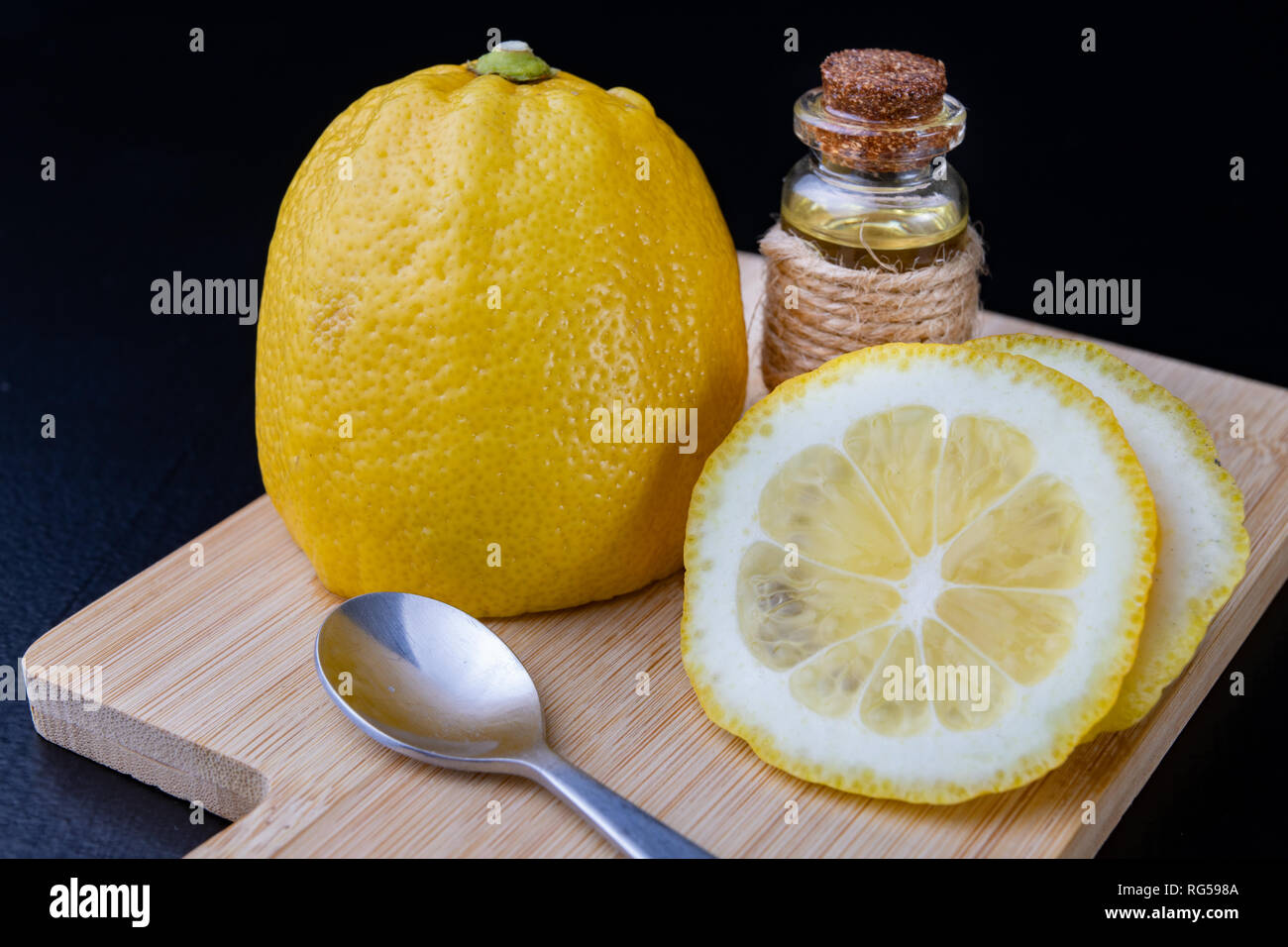 Lemon and medicinal juice for a cold. Homemade ways to run cold and ...