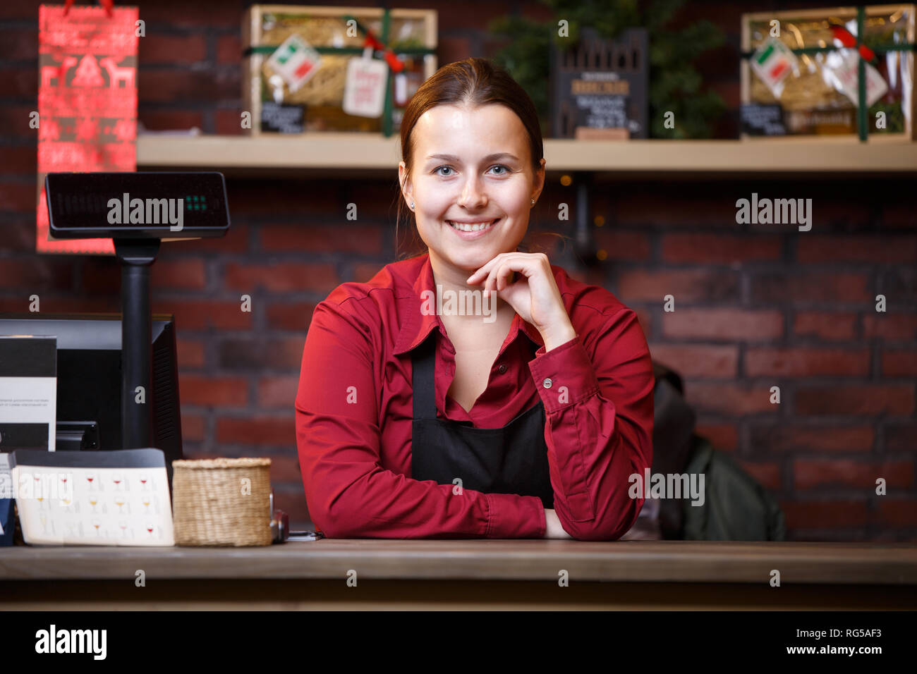 Cashier cashbox hi-res stock photography and images - Alamy