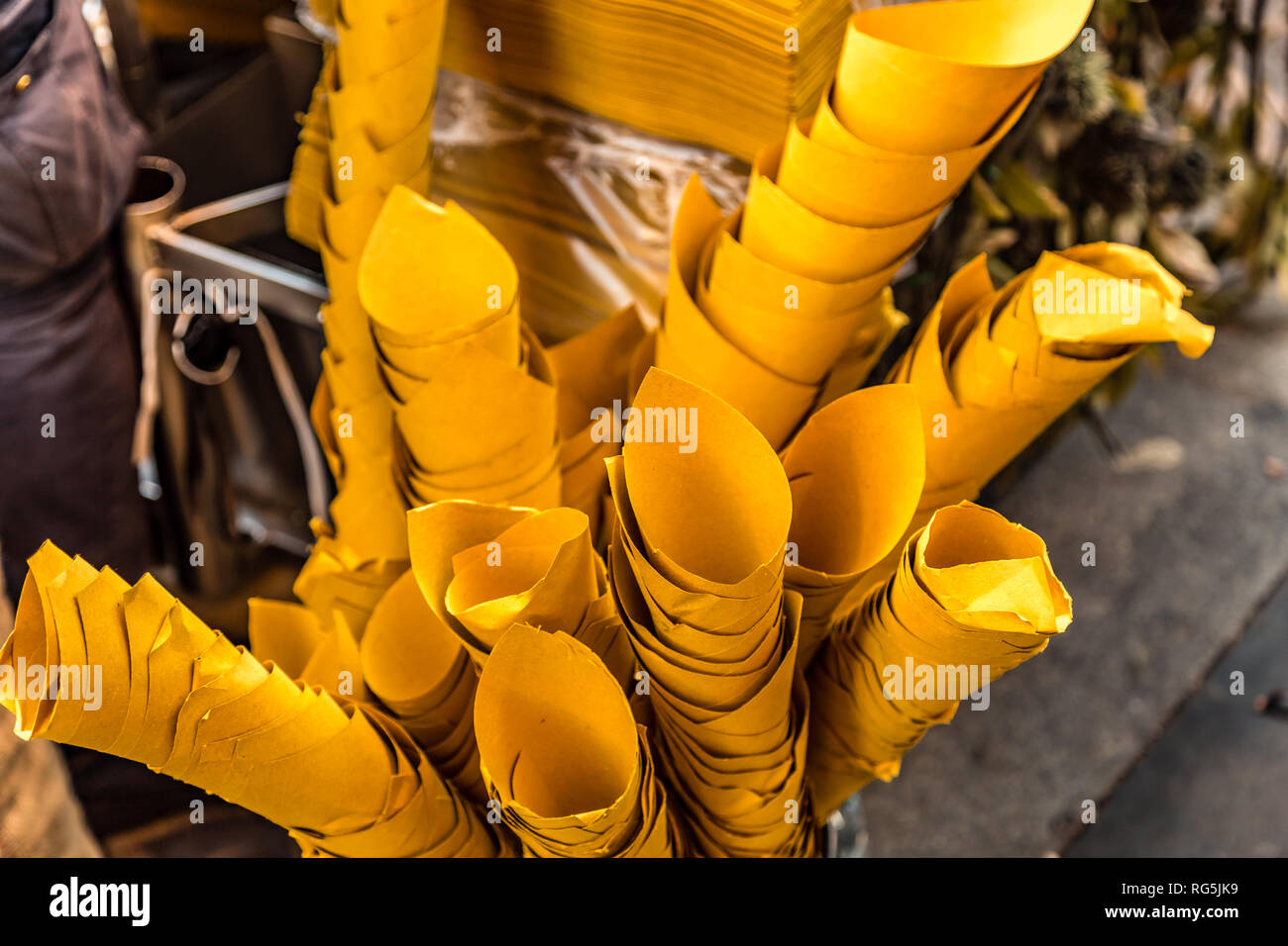 Paper cones hi-res stock photography and images - Alamy