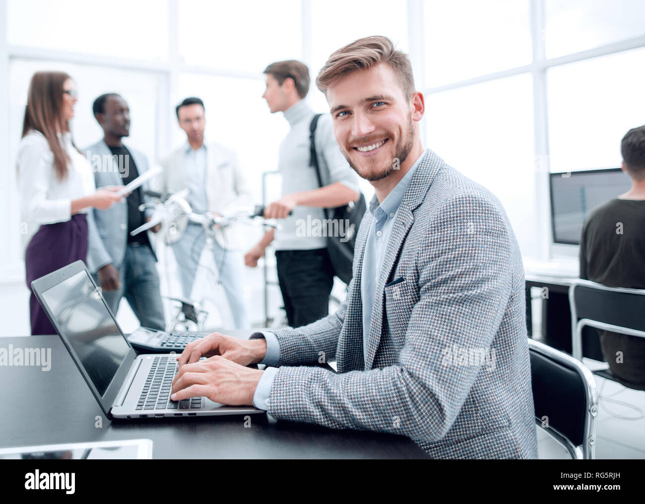 programmer is testing the laptop in the office Stock Photo - Alamy