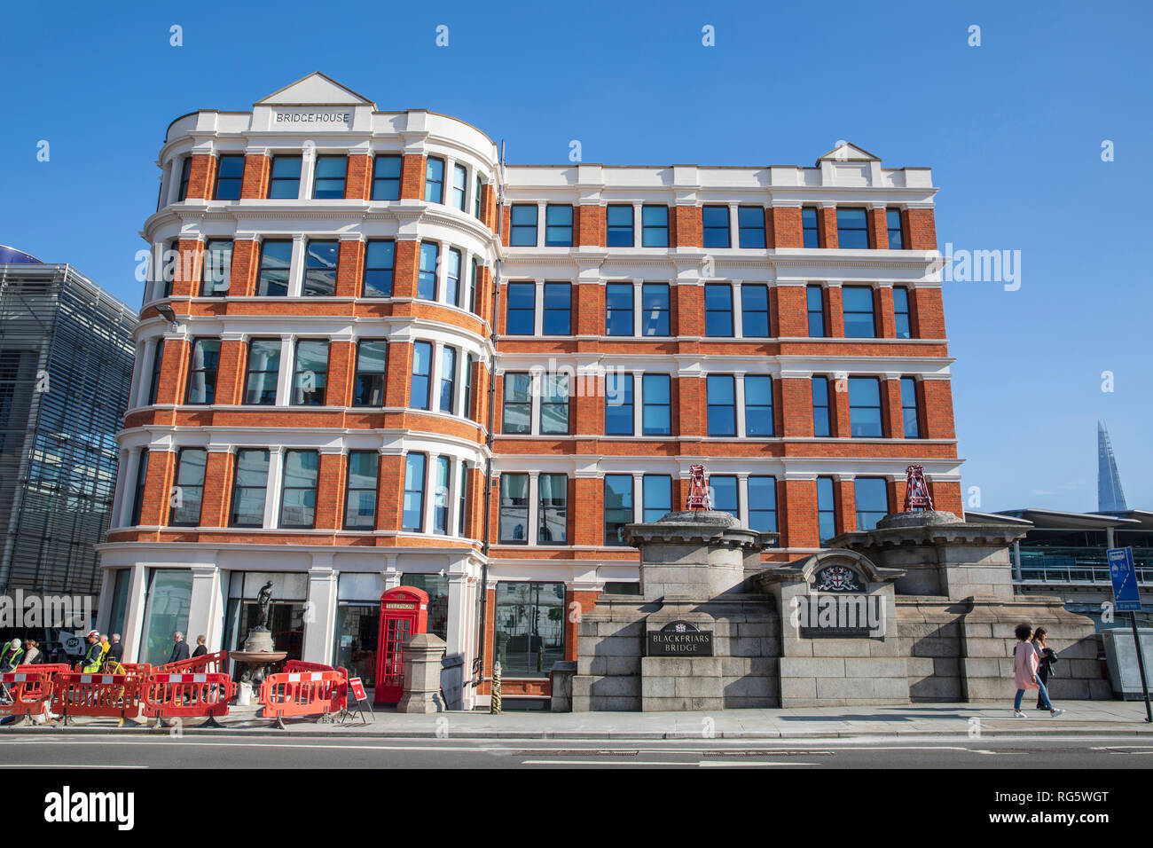 Bridge House in London, England Stock Photo - Alamy