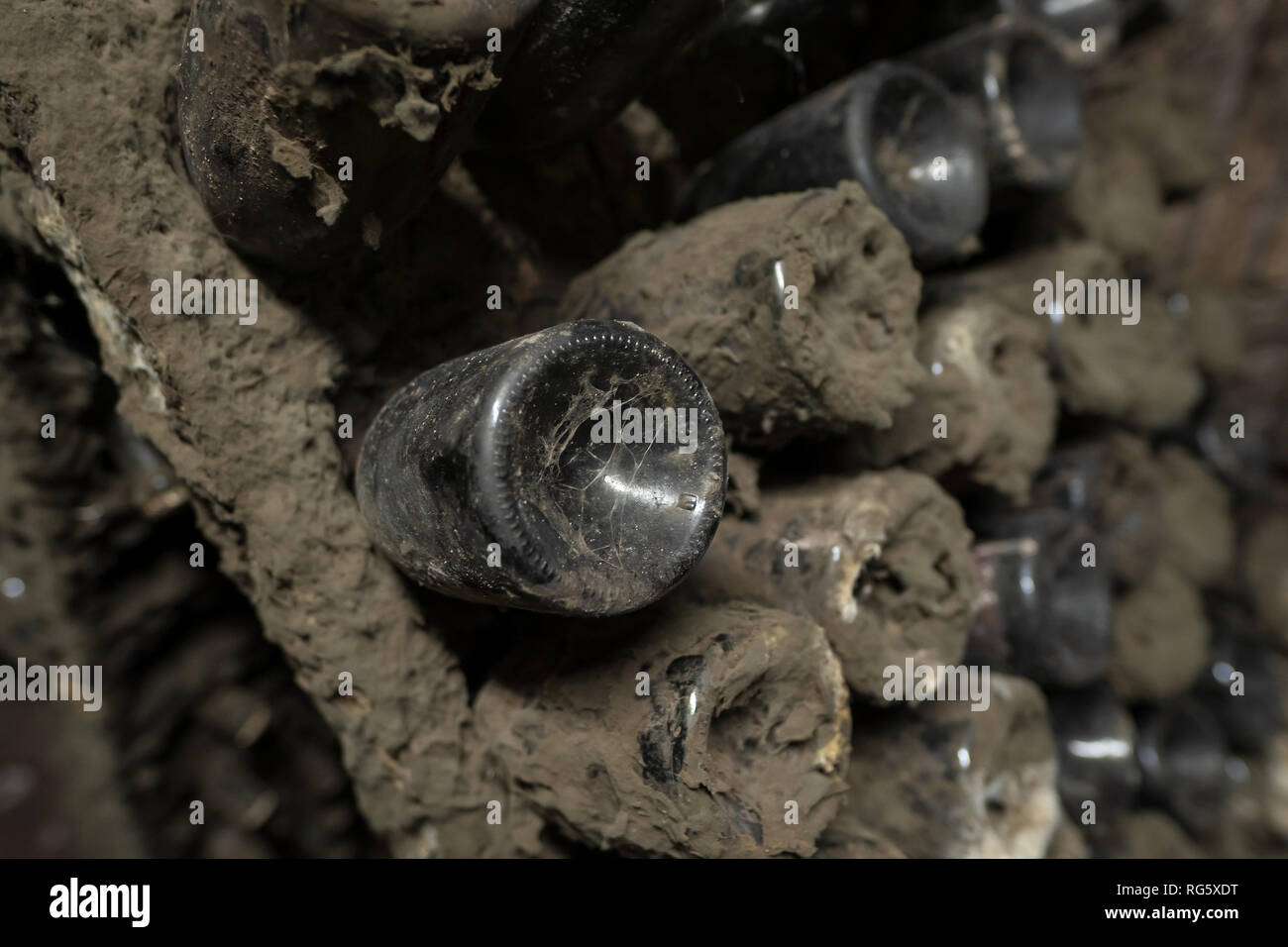Ageing vintage wine bottle hi-res stock photography and images - Alamy