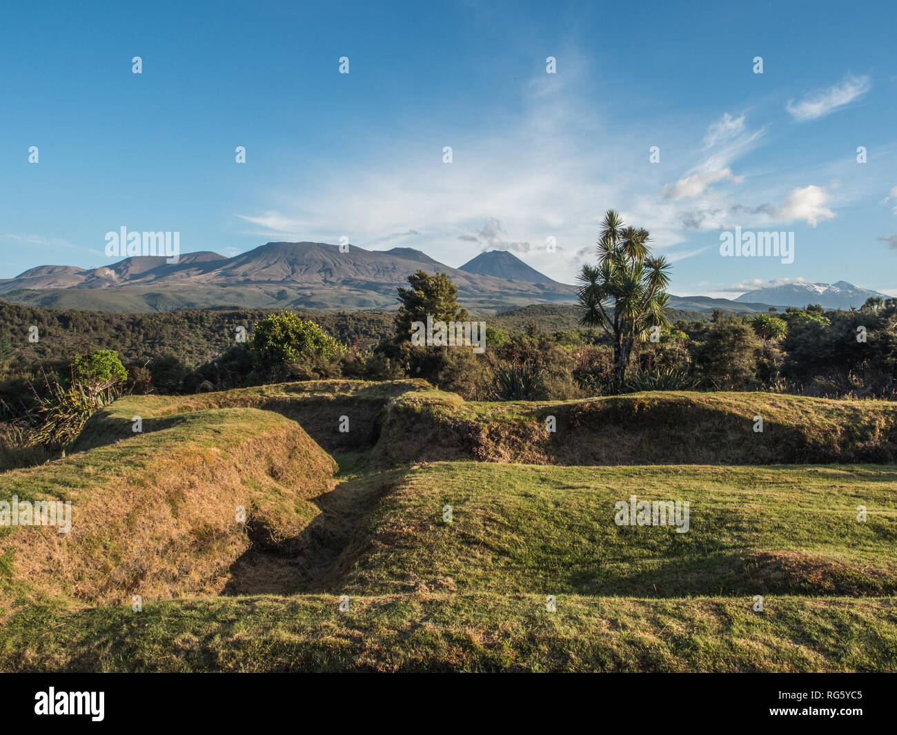 Te Porere, the earthworks of the upper redoubt, summer. The 3 Tongariro ...