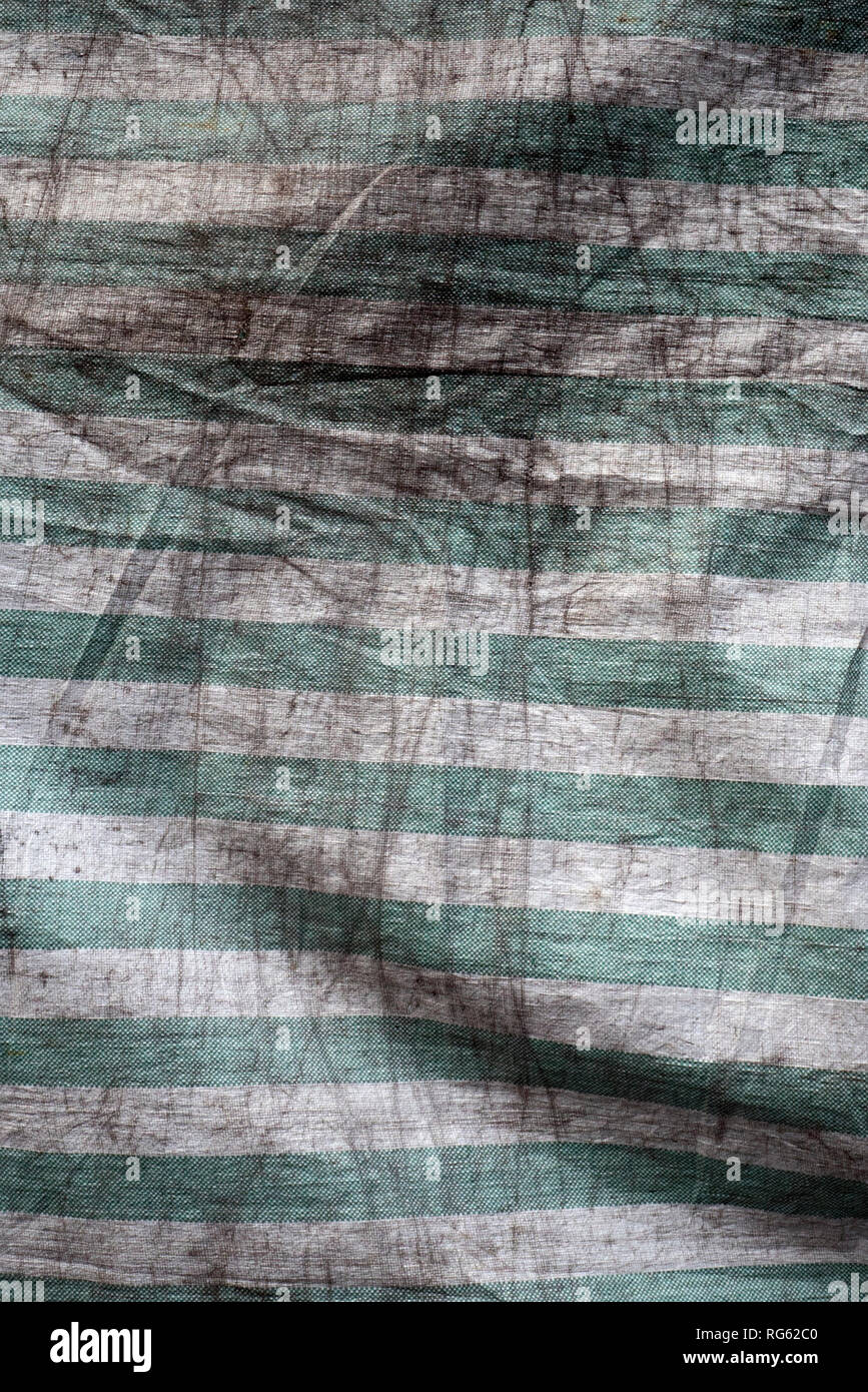 Green tarpaulin hi-res stock photography and images - Alamy