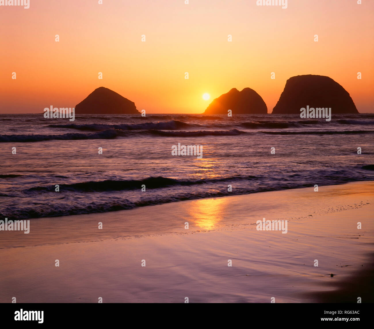 Three Arch Rocks Wildlife Refuge High Resolution Stock Photography and ...
