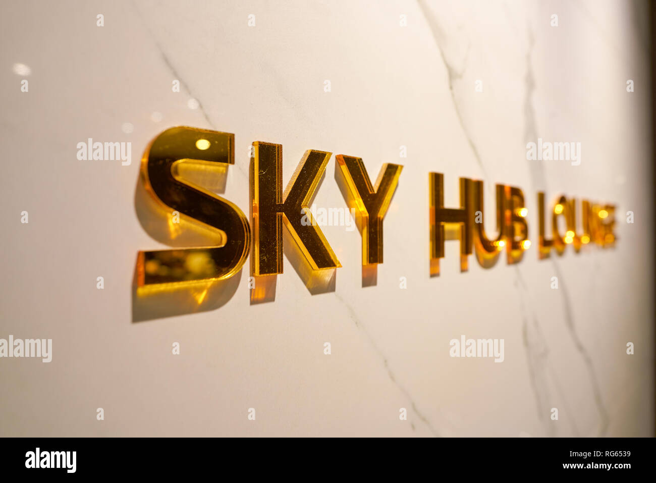 Incheon international airport lounge hi-res stock photography and ...