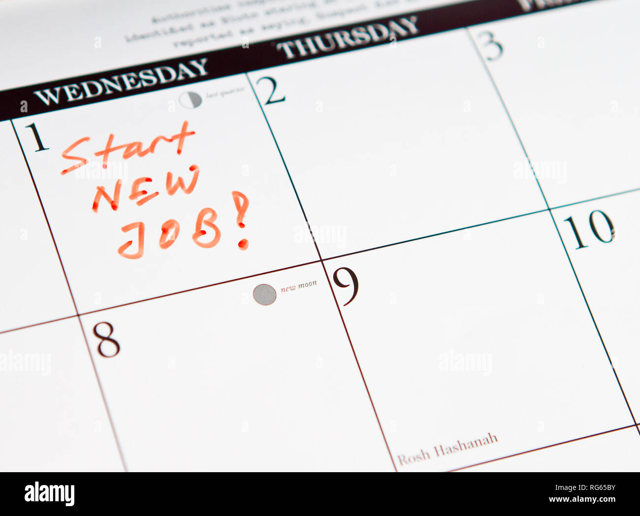 Start new job written on calendar Stock Photo - Alamy