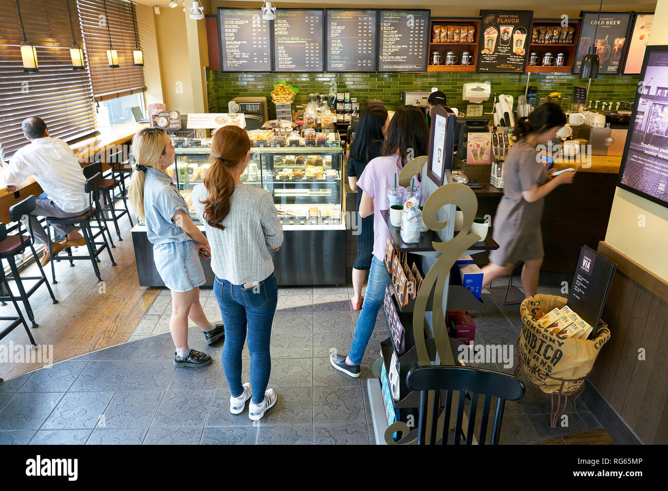Korean coffee chain hi-res stock photography and images - Alamy