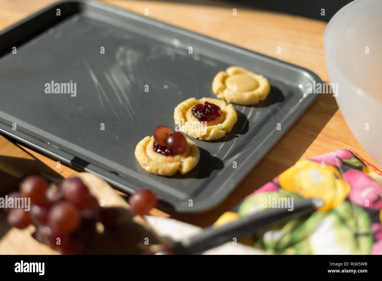 Baking tray of cookies Stock Photo - Alamy