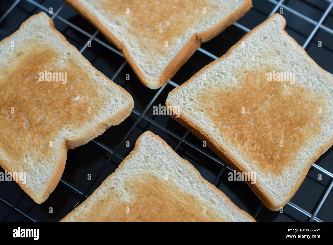 Wire mesh grille hi-res stock photography and images - Alamy