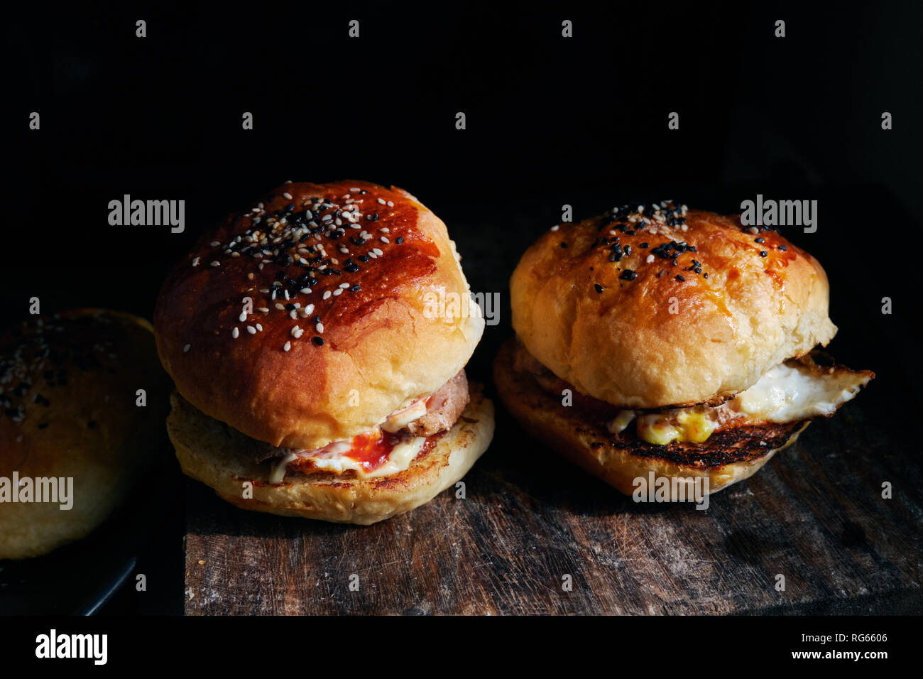 Homemade sesame seed bun burger Stock Photo - Alamy