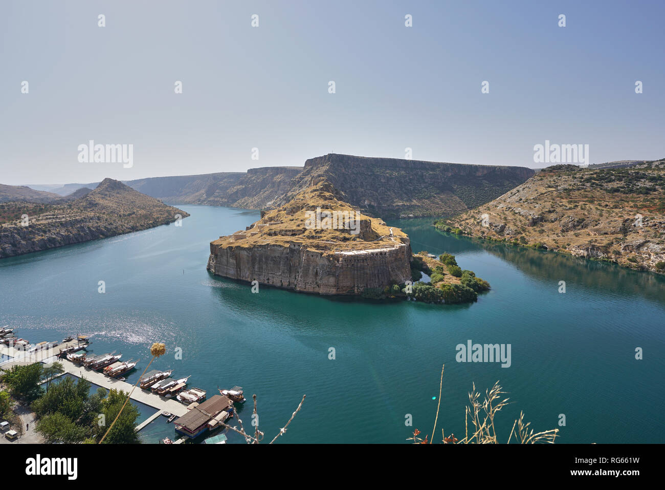 River euphrates hi-res stock photography and images - Alamy