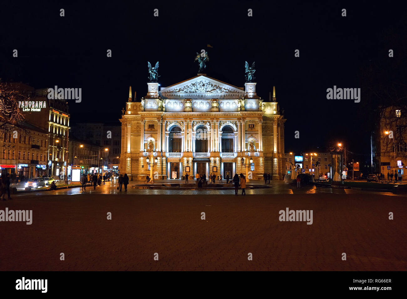 Lviv opera and ballet theater lviv hi-res stock photography and images ...