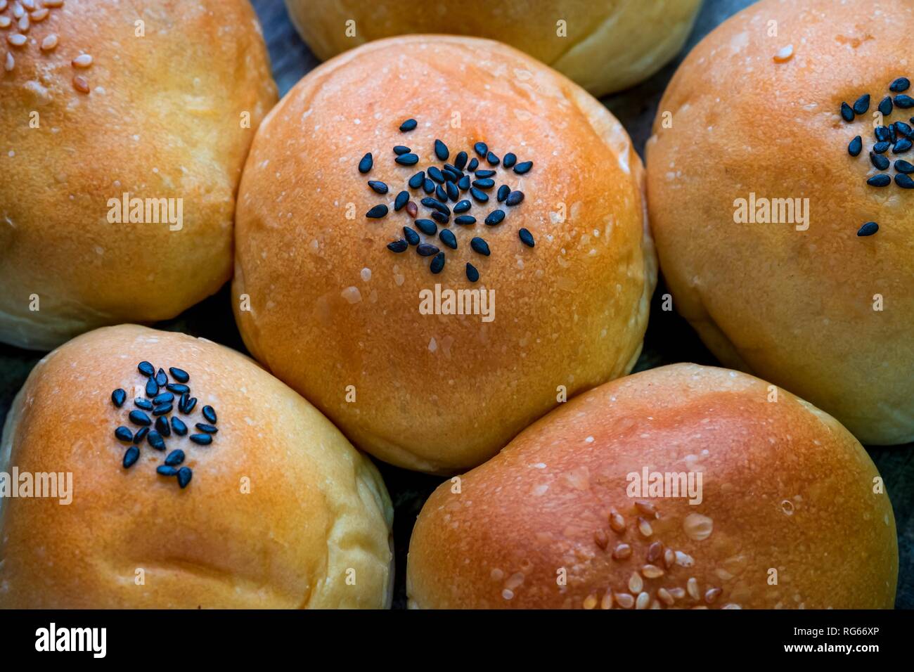 Sesame bun hi-res stock photography and images - Alamy
