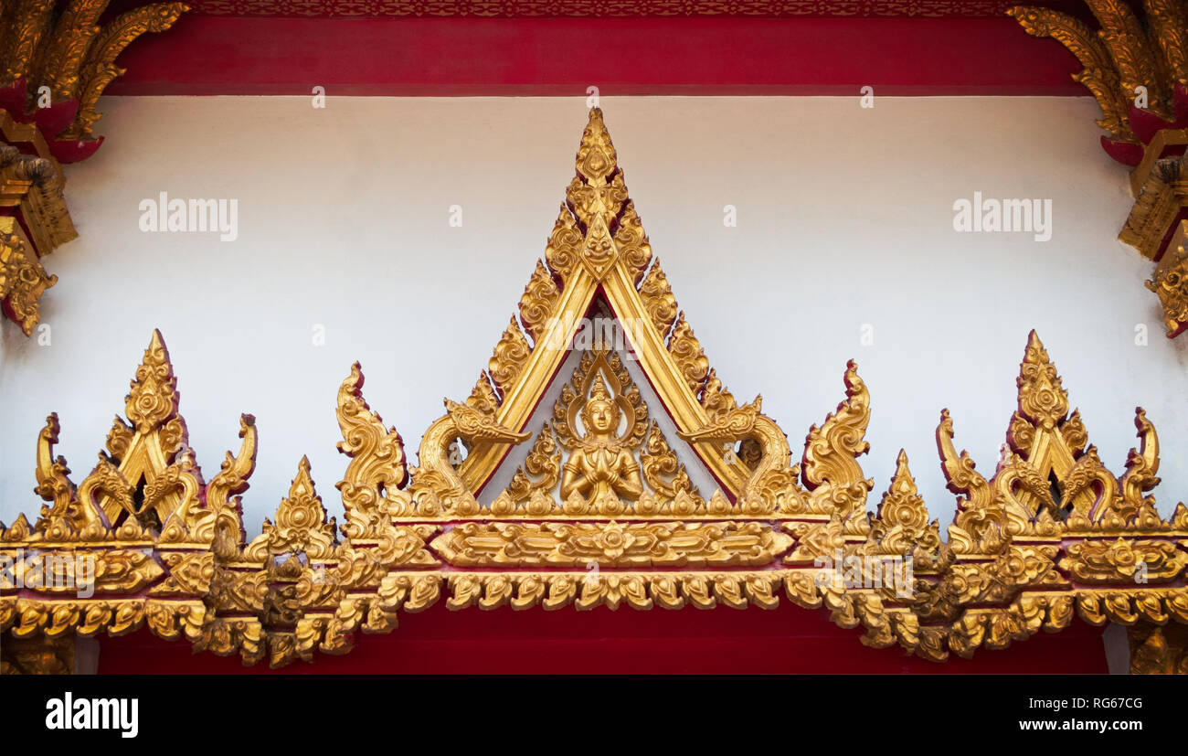 Golden Arch in Thai Buddhist Temple Stock Photo - Alamy