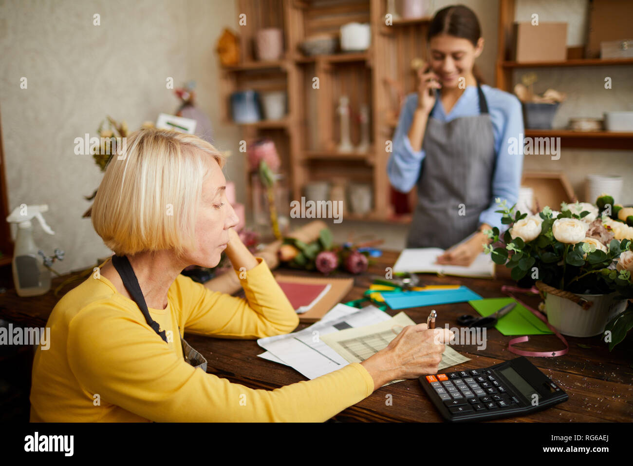 Business Work in Shop Stock Photo - Alamy