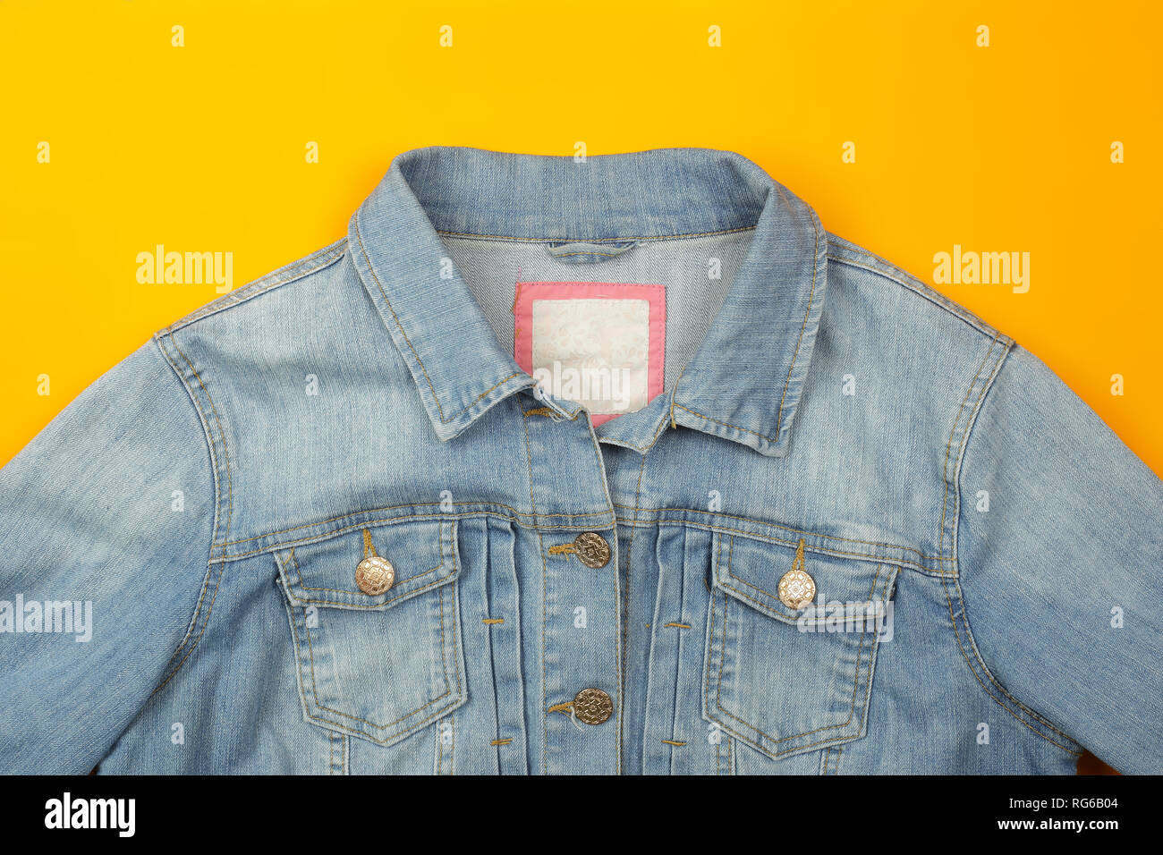 Western yellow jacket hi-res stock photography and images - Alamy