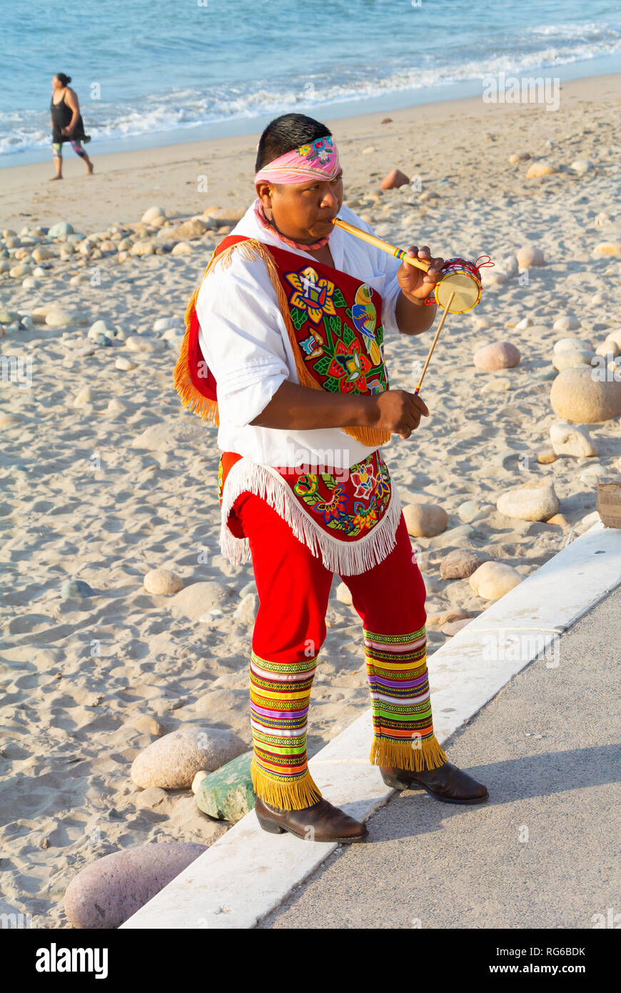 Man performing dance hi-res stock photography and images - Alamy
