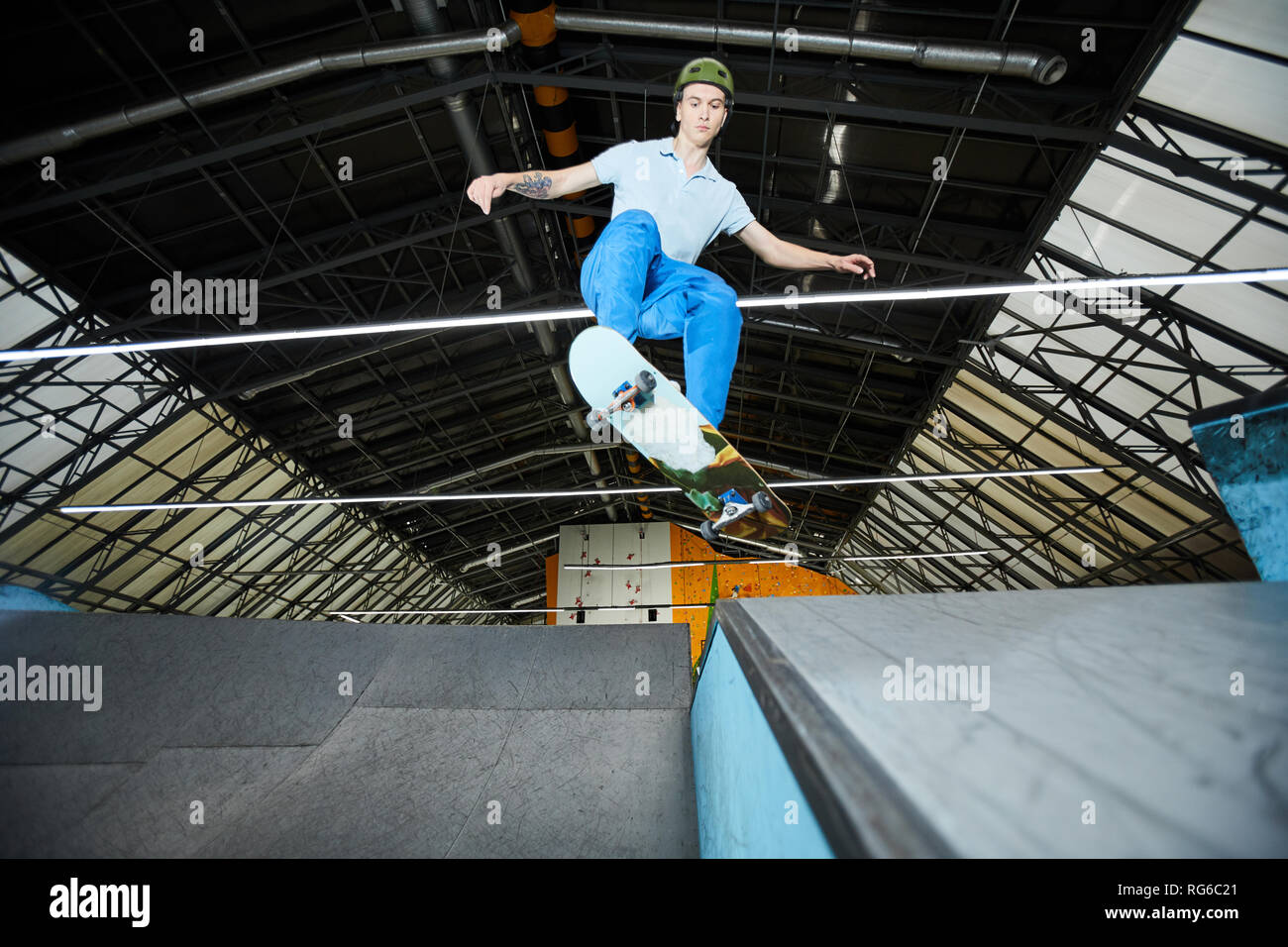 Dangerous jump hi-res stock photography and images - Alamy