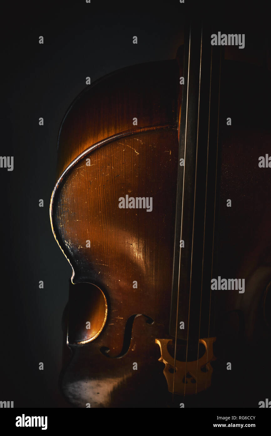 Cello hi-res stock photography and images - Alamy