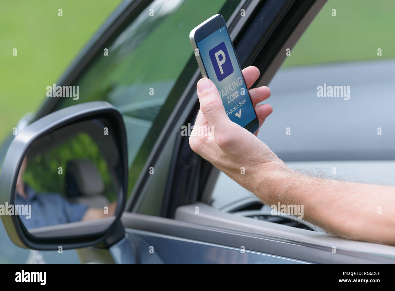 Pay by mobile parking sign hi-res stock photography and images - Alamy