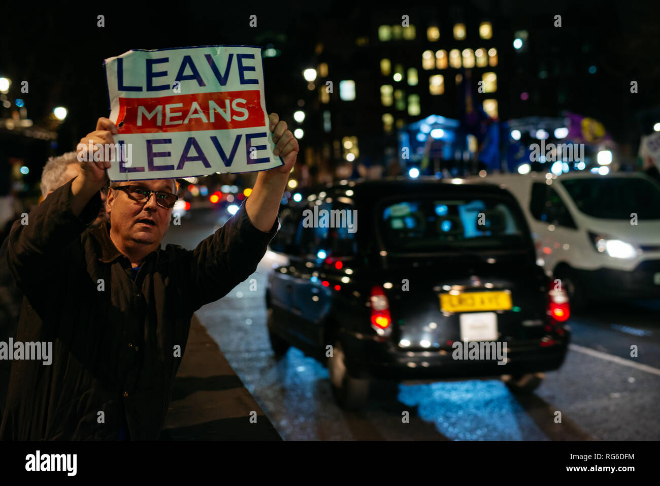 Vote leave supporters on college green hi-res stock photography and ...