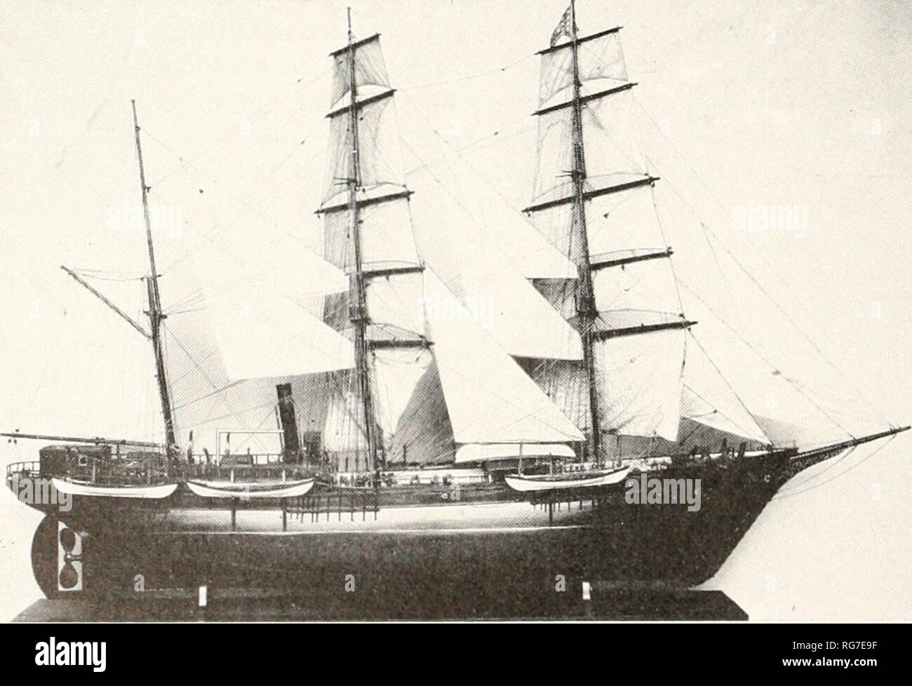 52 feet beam hi-res stock photography and images - Alamy