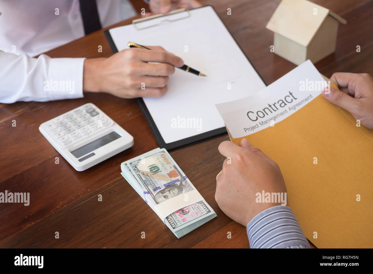 Buy load hi-res stock photography and images - Alamy