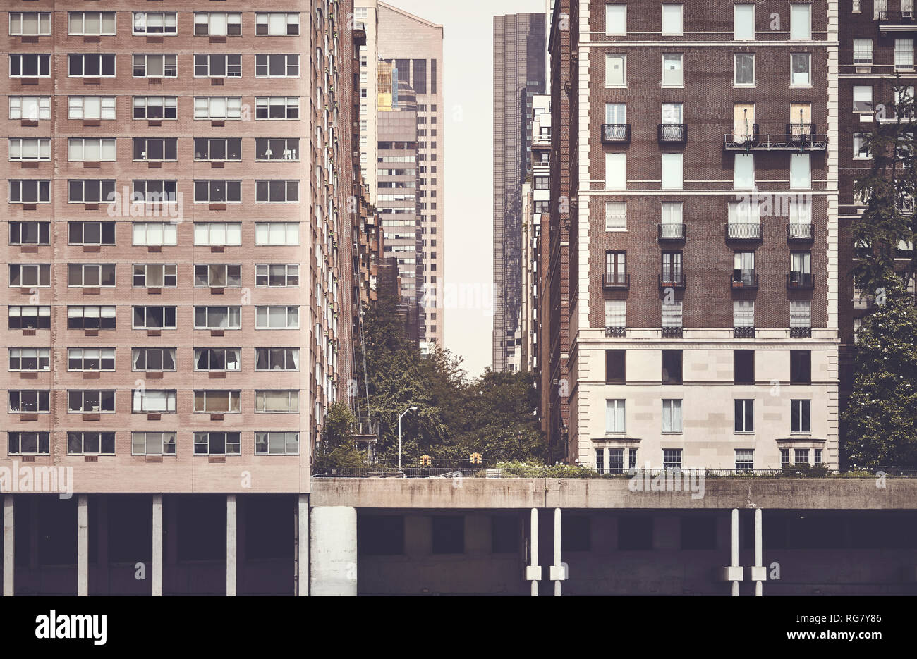 Urban canyon new york hi-res stock photography and images - Alamy