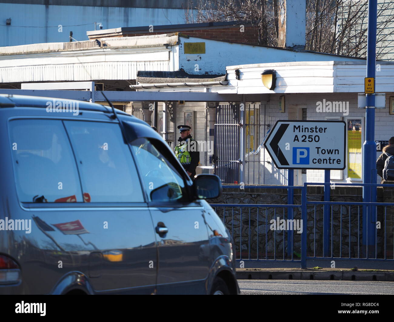 Paramedic presence hi-res stock photography and images - Alamy