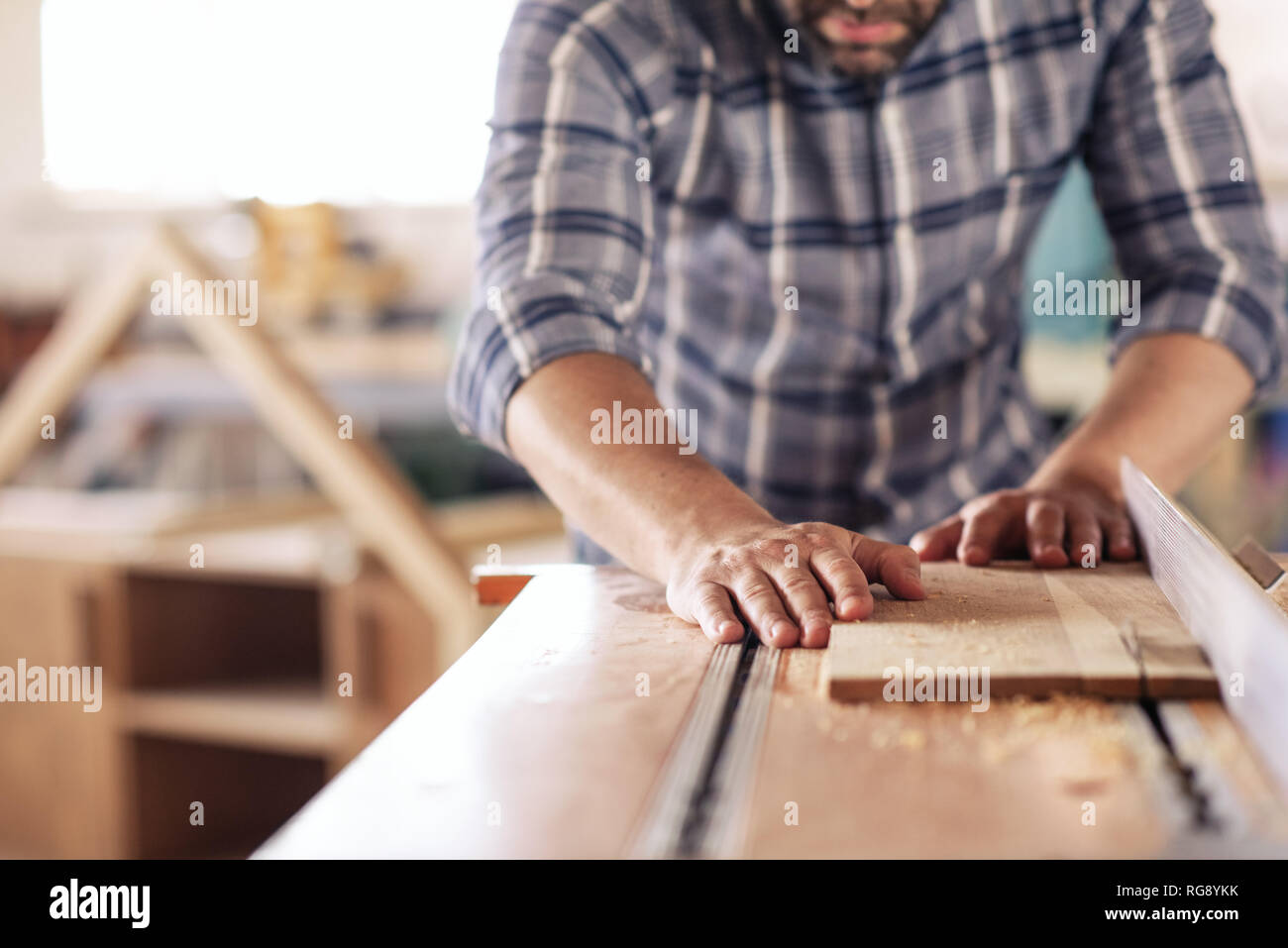 Table saw hi-res stock photography and images - Alamy