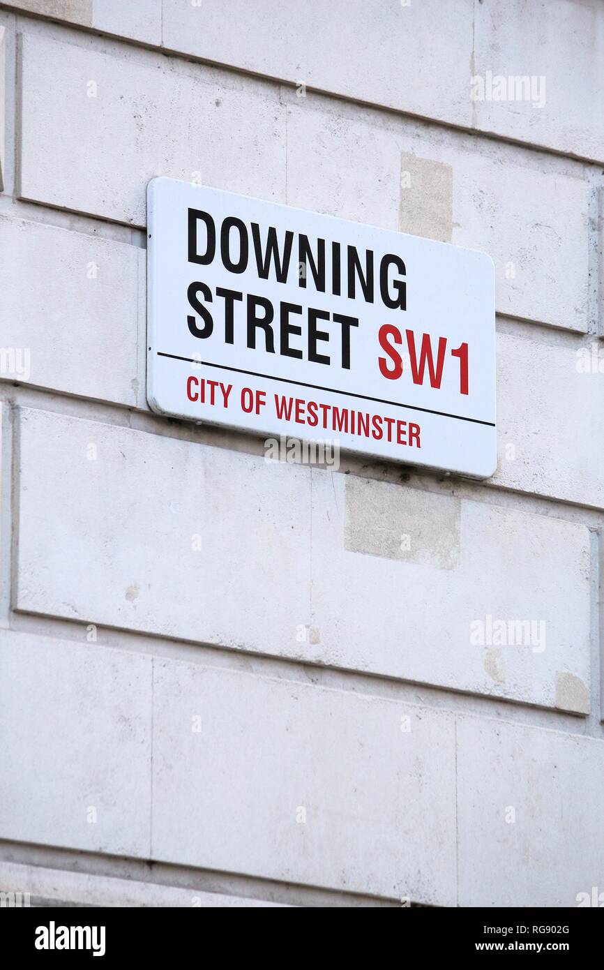 London uk 10 downing street hi-res stock photography and images - Alamy