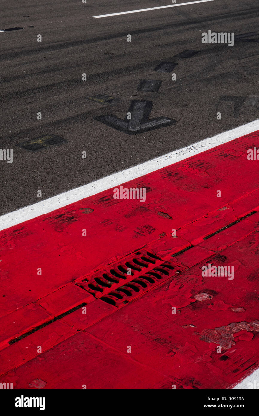 Road sign signs symbols markings hi-res stock photography and images ...