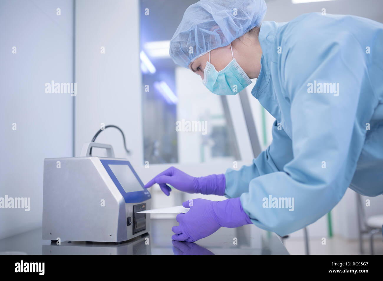 Production laboratory hi-res stock photography and images - Alamy