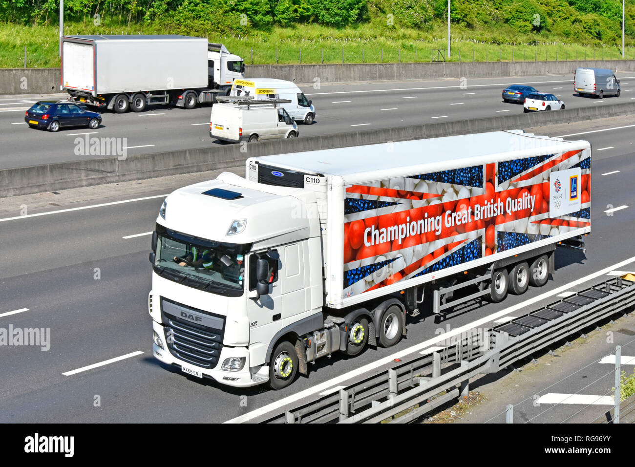 Looking down from above side & front view white hgv lorry truck & Aldi ...