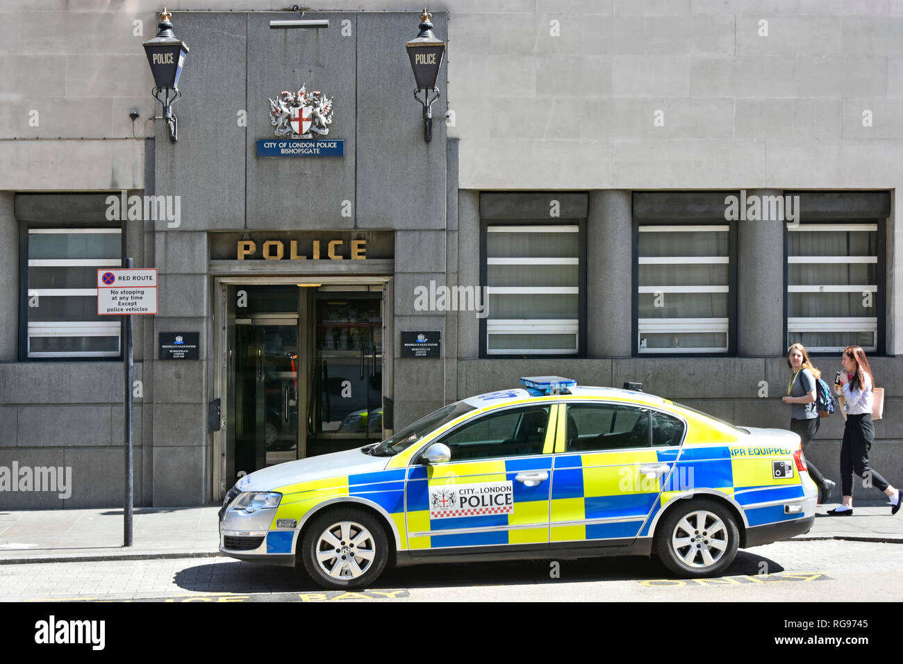 Police station exterior car hi-res stock photography and images - Alamy