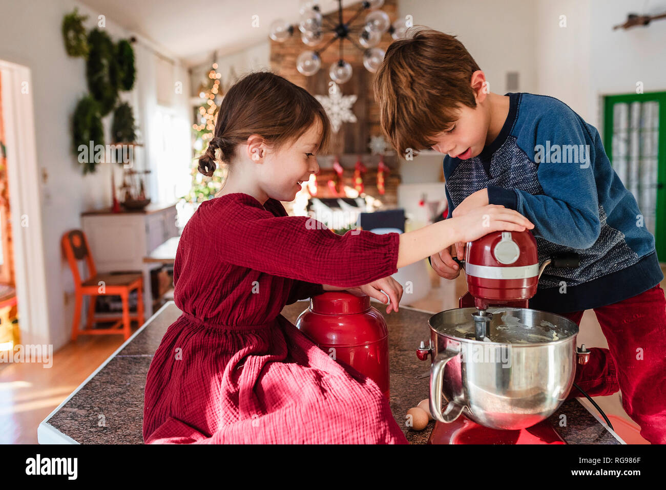 Children cake hi-res stock photography and images - Alamy
