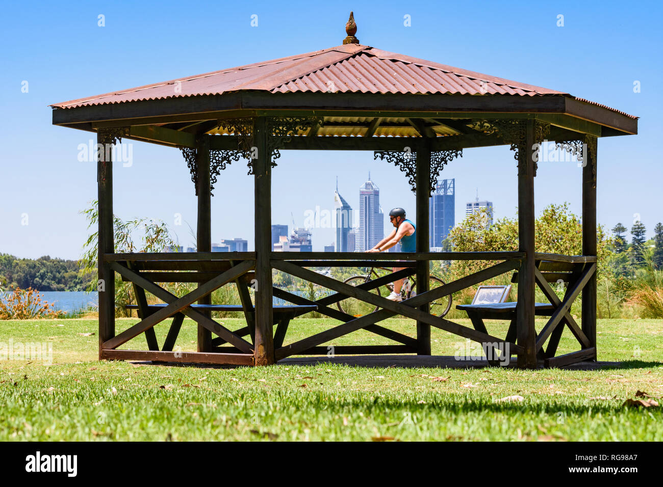 Cycling cyclist bike hi-res stock photography and images - Alamy