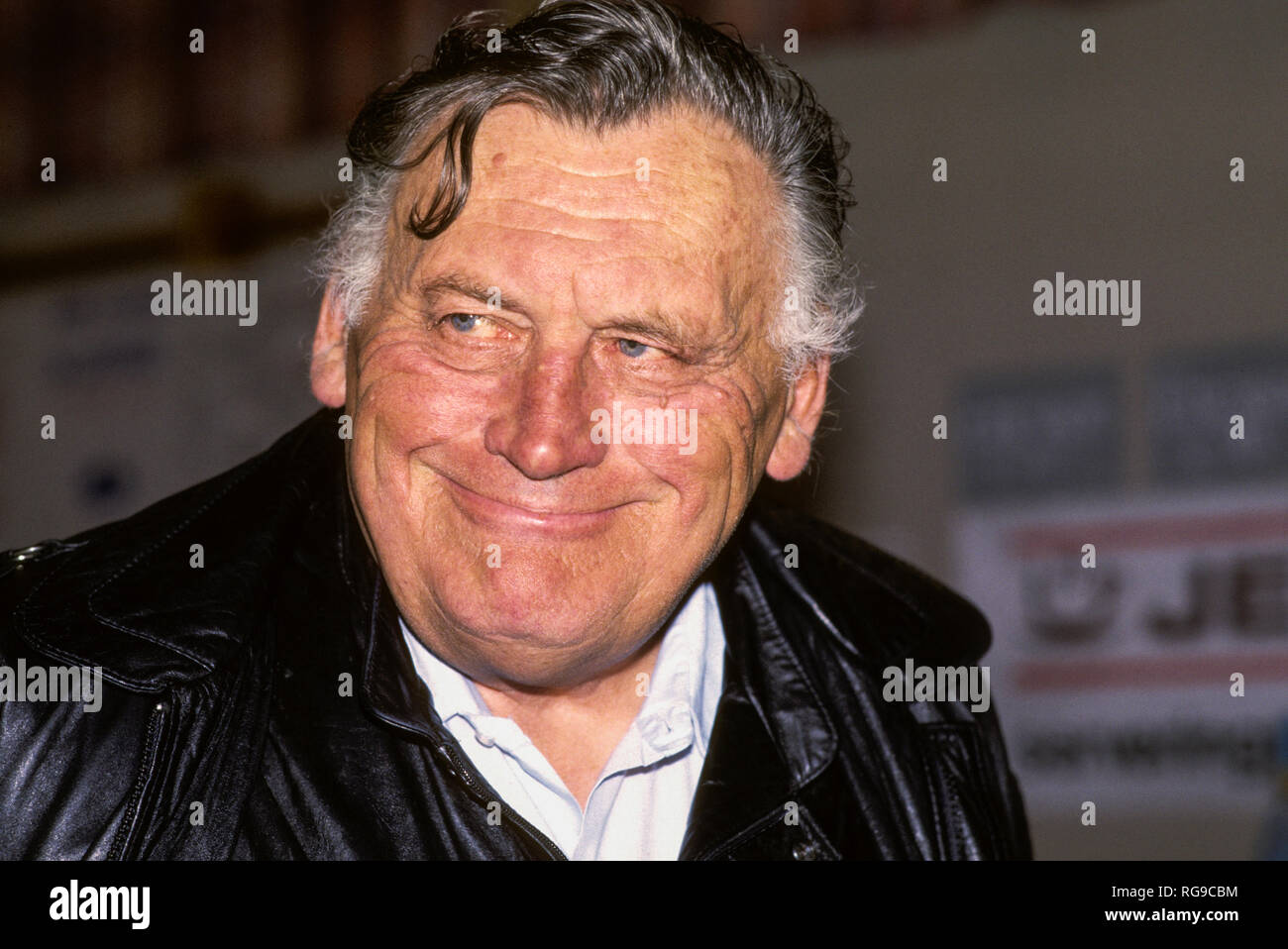 Alpine skier hi-res stock photography and images - Alamy